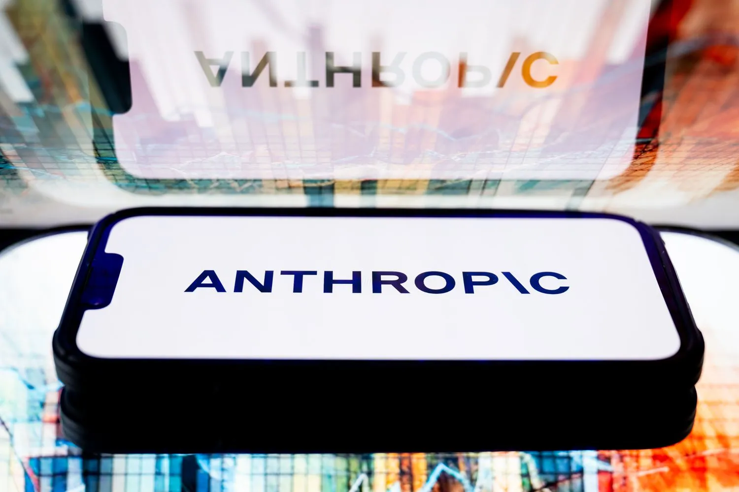 Anthropics Invests $50 Billion in US-Based AI Data Centers